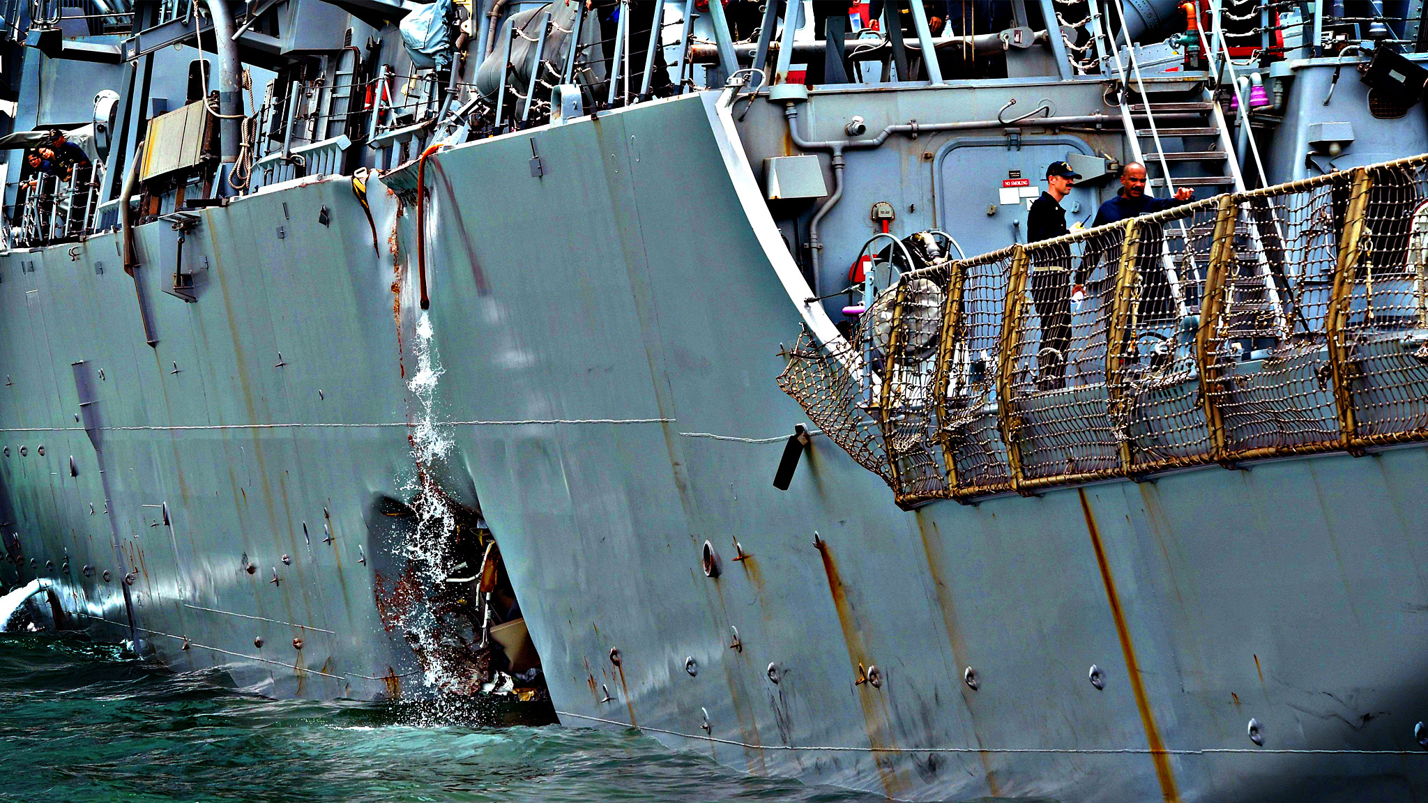 US warship collides with oil tanker