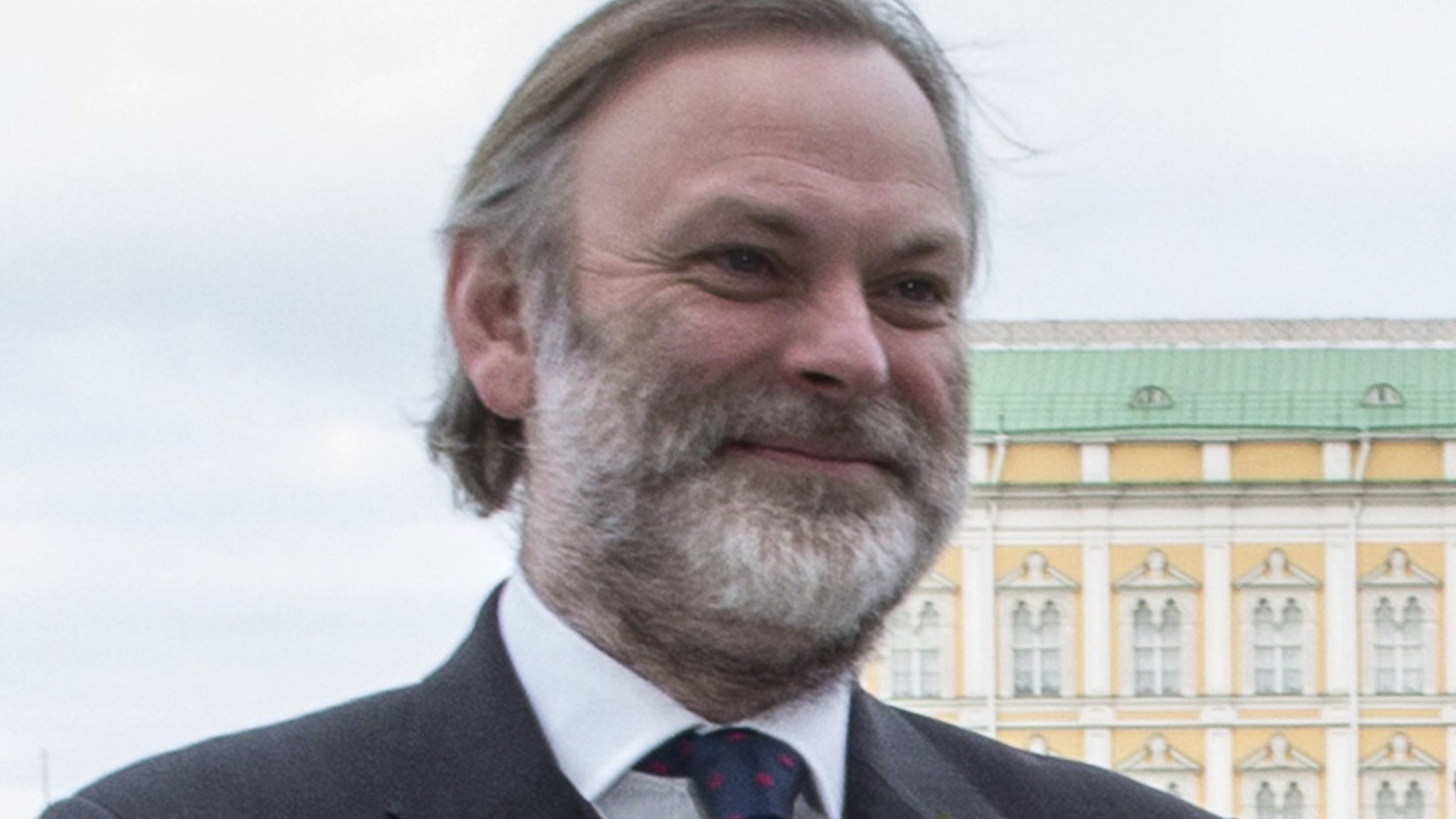 May picks career diplomat Tim Barrow as UK’s new man in Brussels