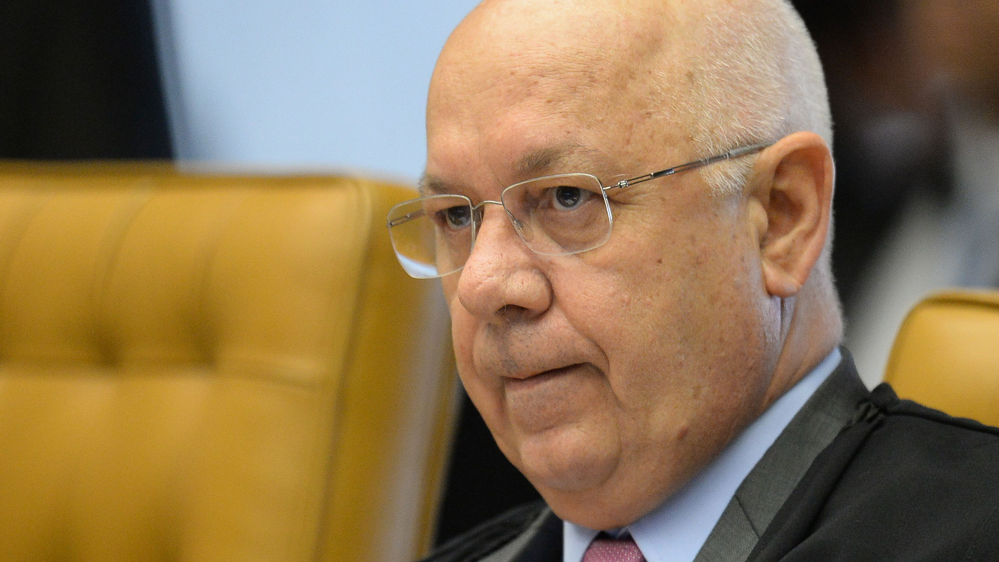Brazil judge overseeing corruption probe dies in plane crash