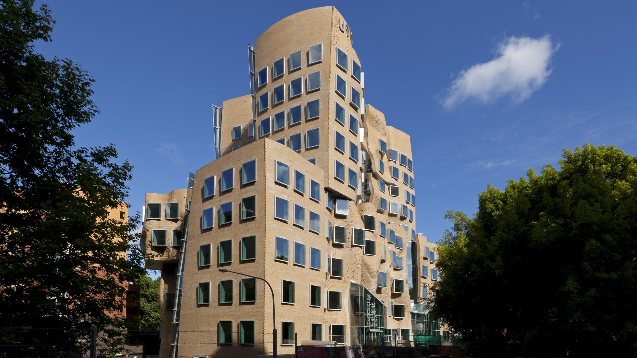 Frank Gehry building redefines urban campus