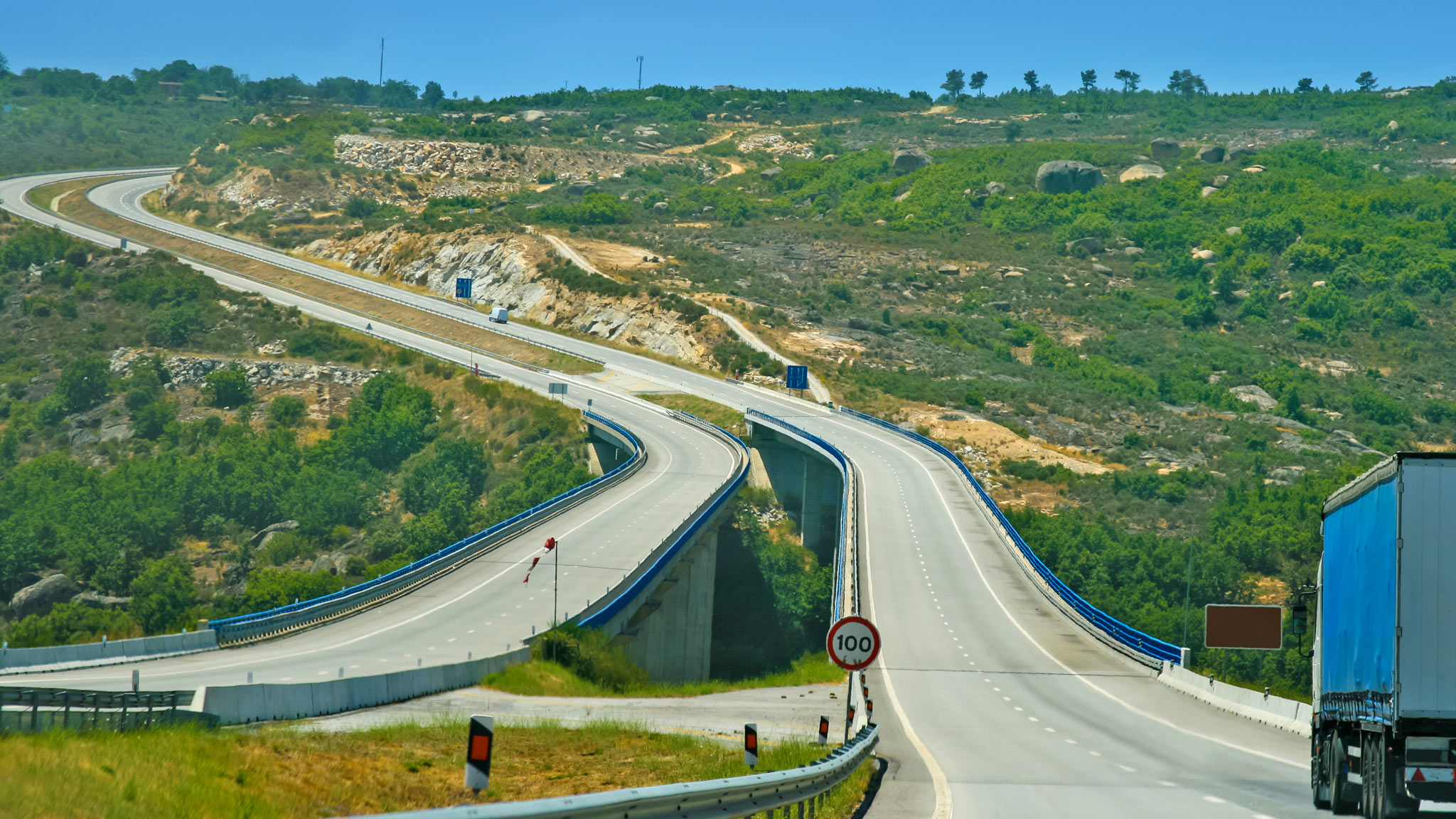 High toll charges leave Portugal’s drivers on road to nowhere