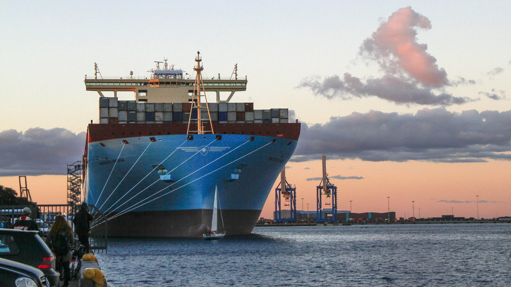 Maersk aims to be one-stop container freight shop