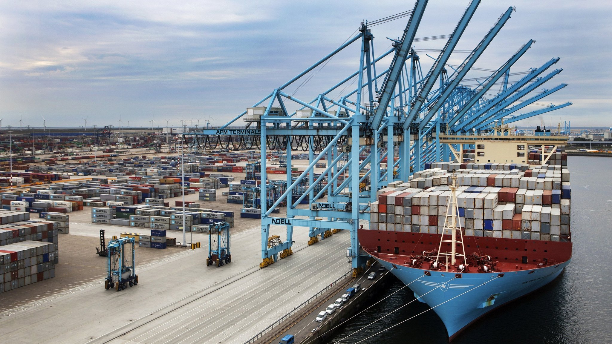 AP Moller-Maersk and IBM to use blockchain in global trade