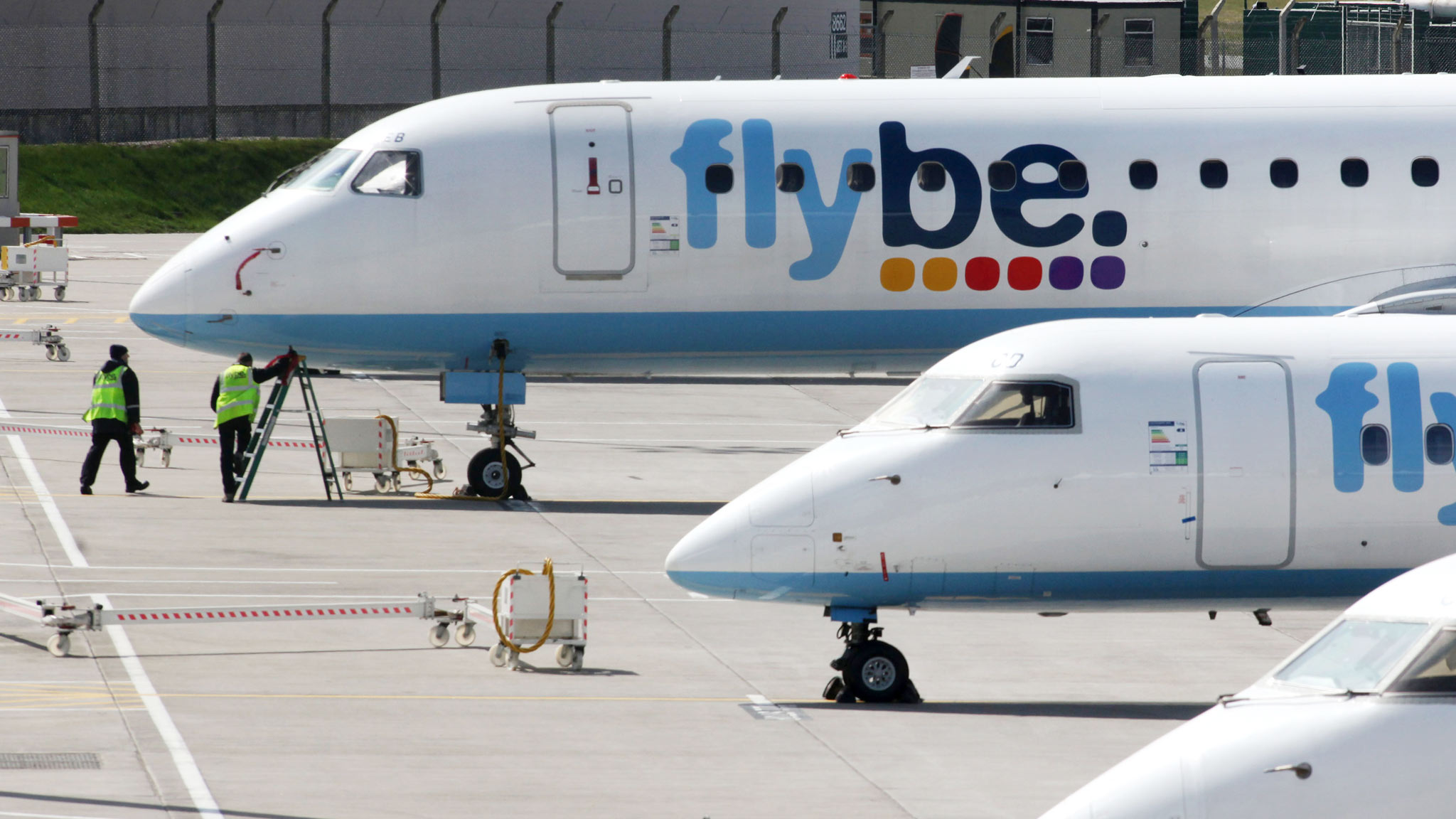 Flybe reconfigures its fleet by leasing smaller aircraft